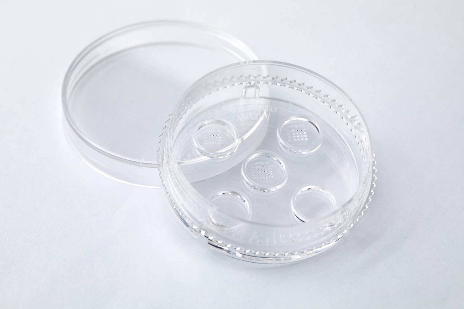 The Well of the Well (WOW) system for uninterrupted individual culture ...